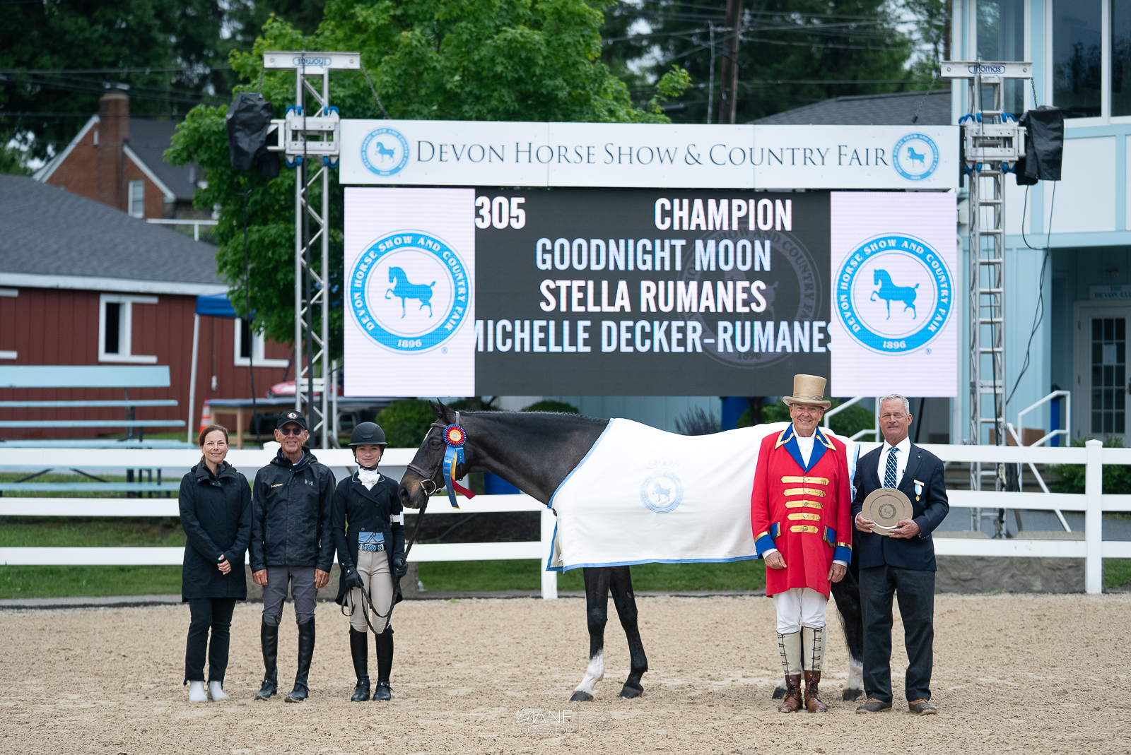 Goodnight Moon claims Devon Grand Junior Hunter 3’3” Champion with ...